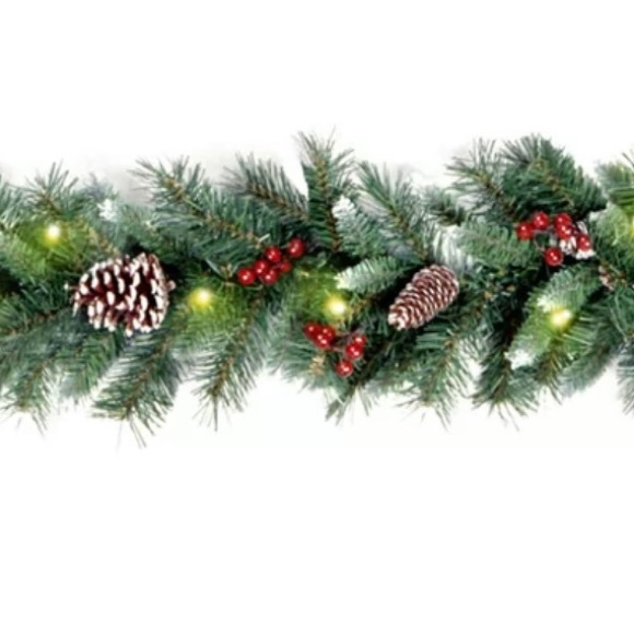 Holiday | Lighted Garland 9feet | Poshmark